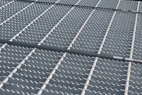 Grating o Rejillas Industriales de Alta Resistencia | STEEL FORM